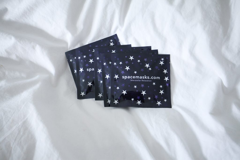 Spacemasks - self heating eye masks for interstellar relaxation